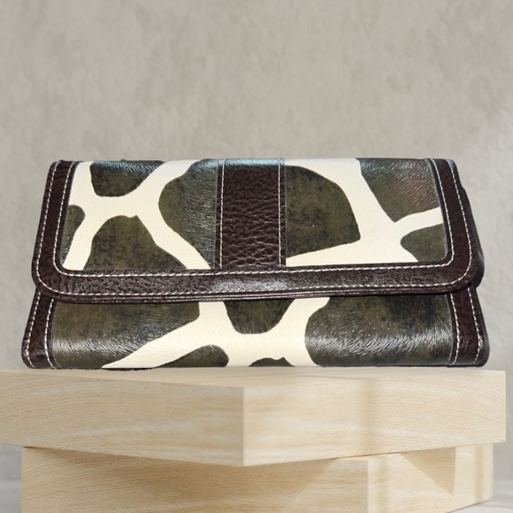 Unbranded | Bags | Giraffe Print Wallet | Poshmark